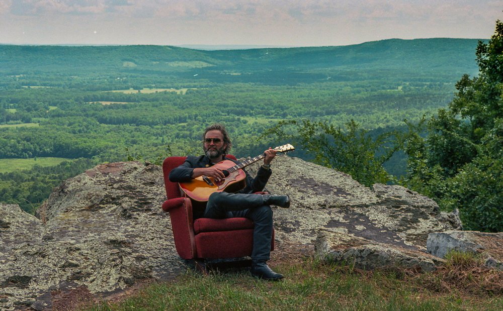 NEW MUSIC: Mark Edgar Stuart – Mad At Love | POST TO WIRE