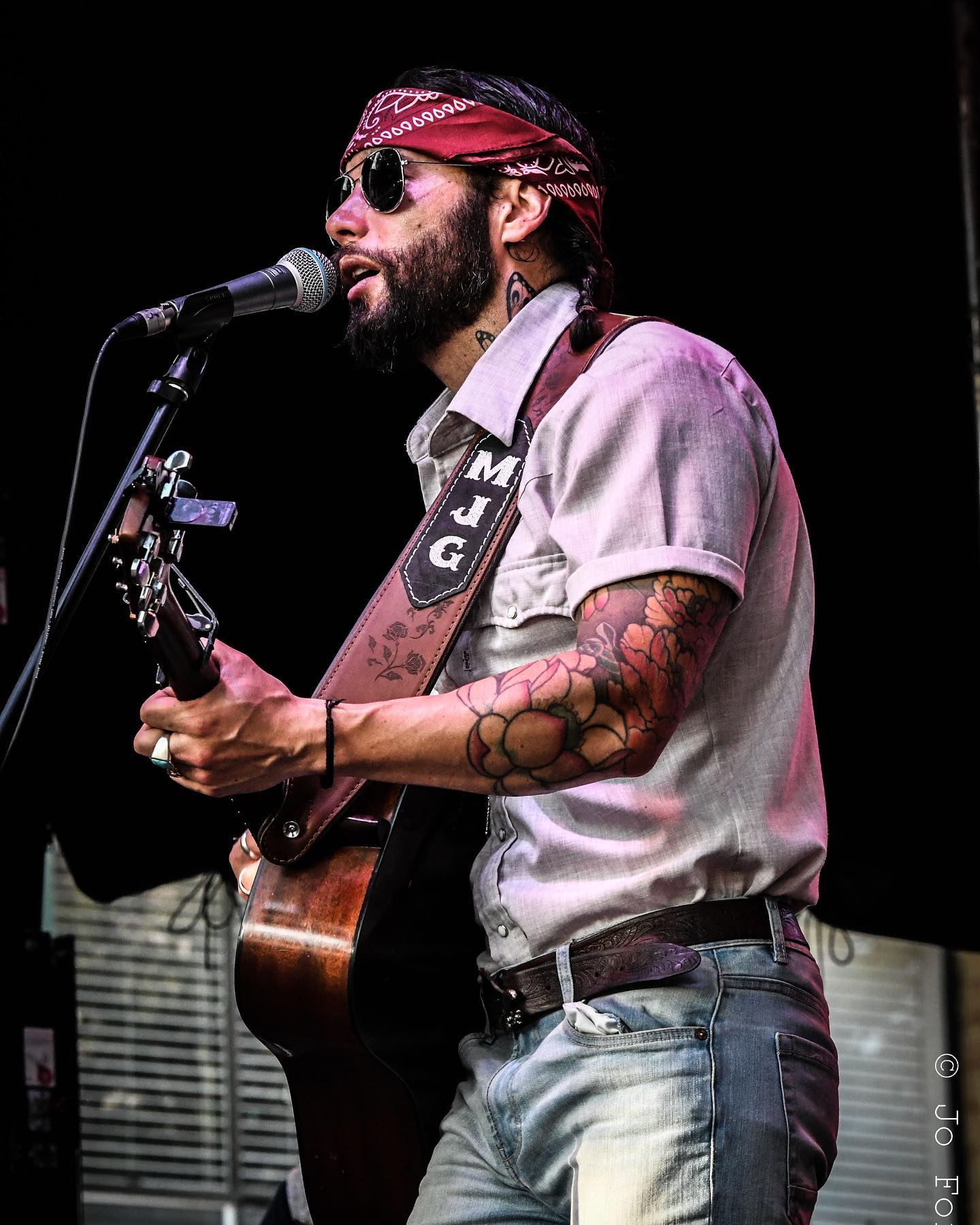 SIX STRINGS Q&A: MATT JOE GOW | POST TO WIRE